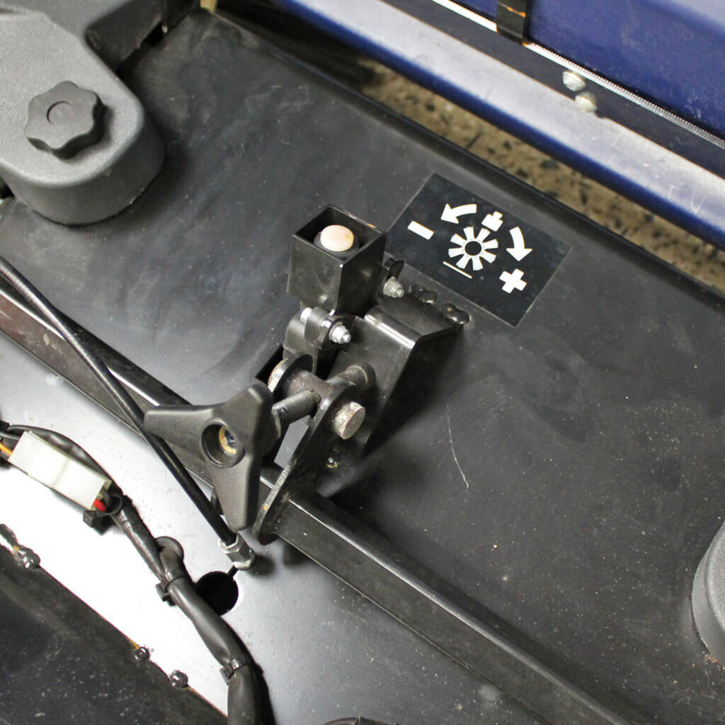 900SX Walk-Behind Sweeper - Hammerhead Cleaning Equipment